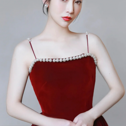 Burgundy Spaghetti Strap Velvet Tea Length Prom Dress With With Pearls on Luulla